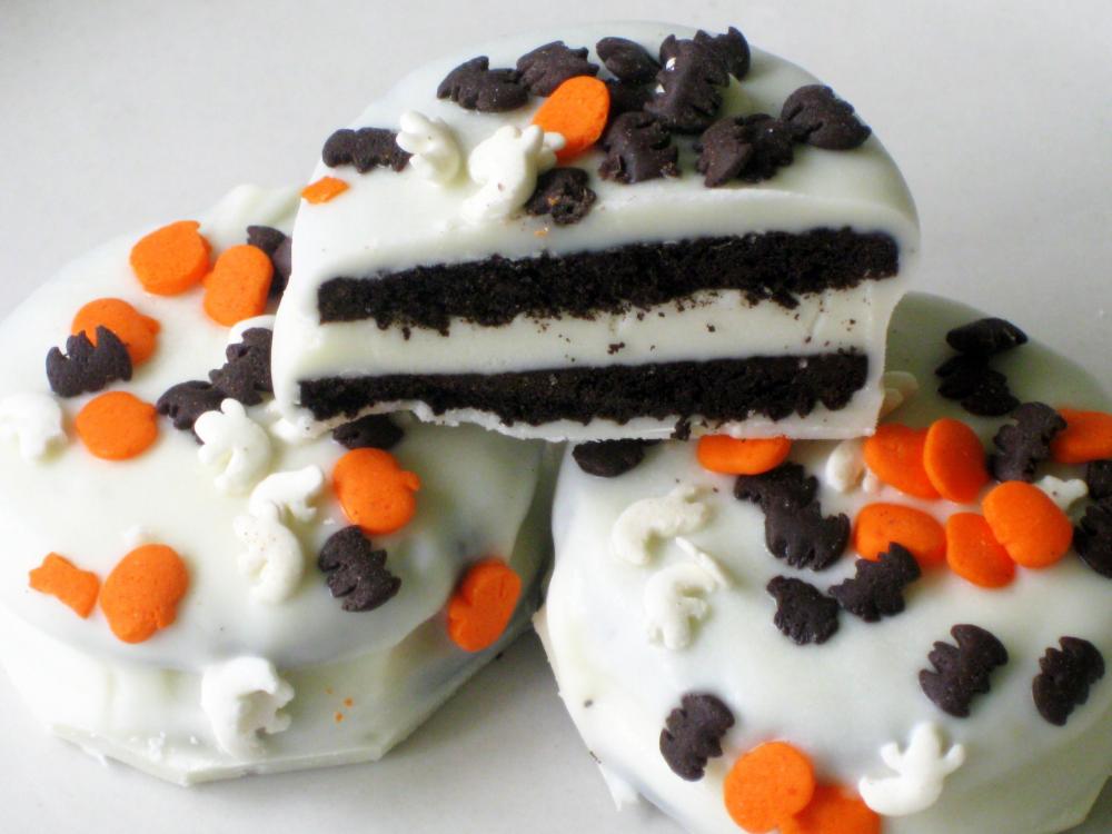 Halloween Oreos - 1 Dozen (12) Orange Black White Milk Chocolate ...